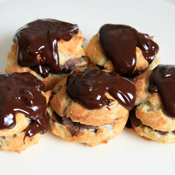 Little Chocolate Choux - Banania